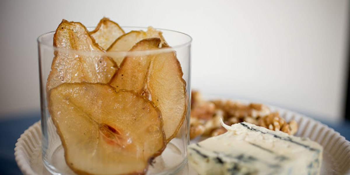 +10 Easy and Fast Christmas Cocktail Garnishes Ideas